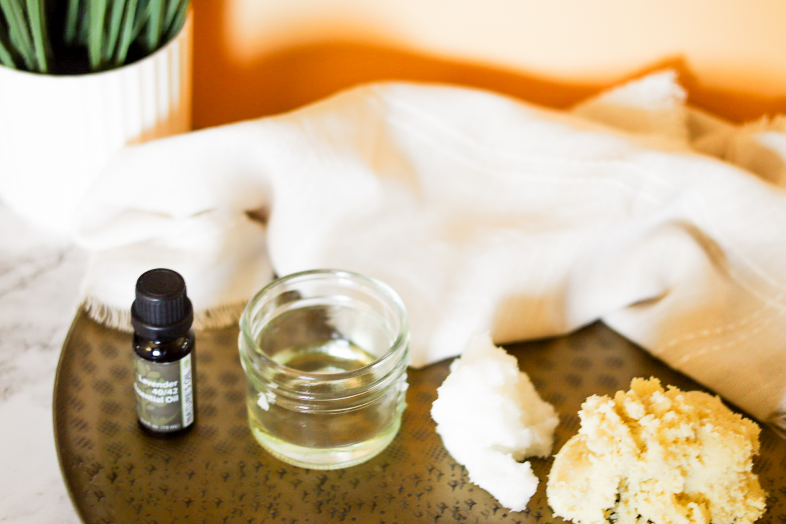 DIY Whipped Shea Butter Recipe - Simple & Non-greasy