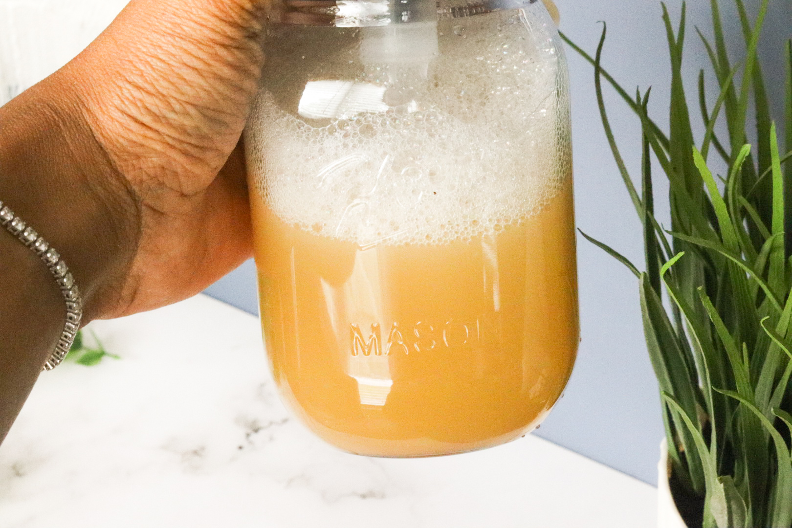 Simple Handmade Body Wash – All Natural Moisturizing Recipe